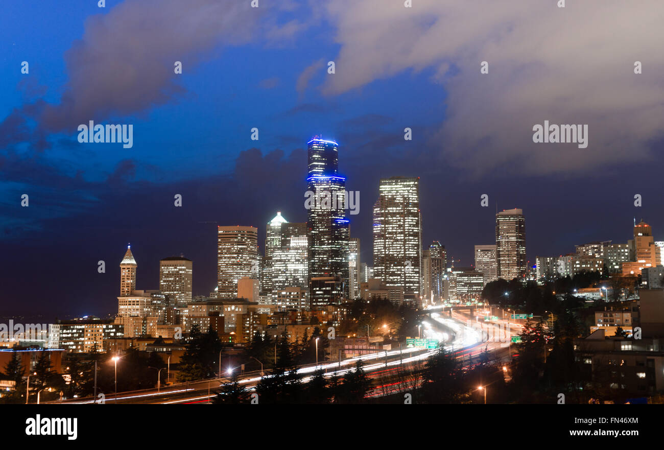 Night falls sunset evening sky hi-res stock photography and images - Alamy