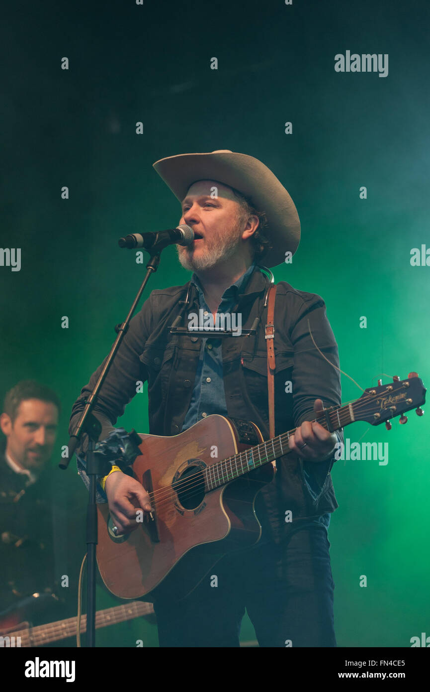 Mundy singer hi-res stock photography and images - Alamy