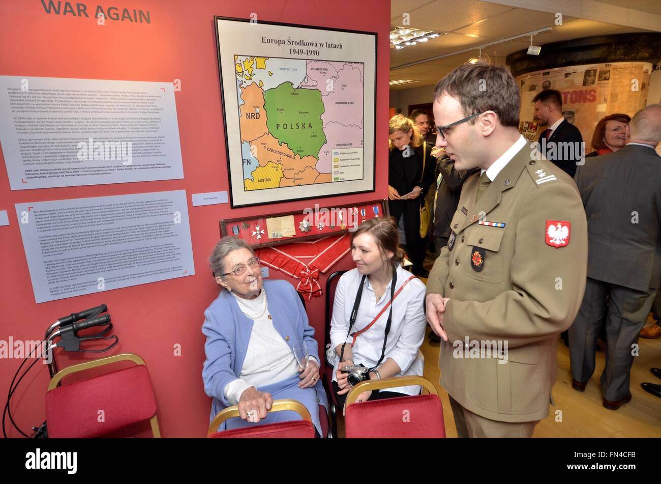 Polish codebreakers 'cracked Enigma before Alan Turing' Diplomats say ...