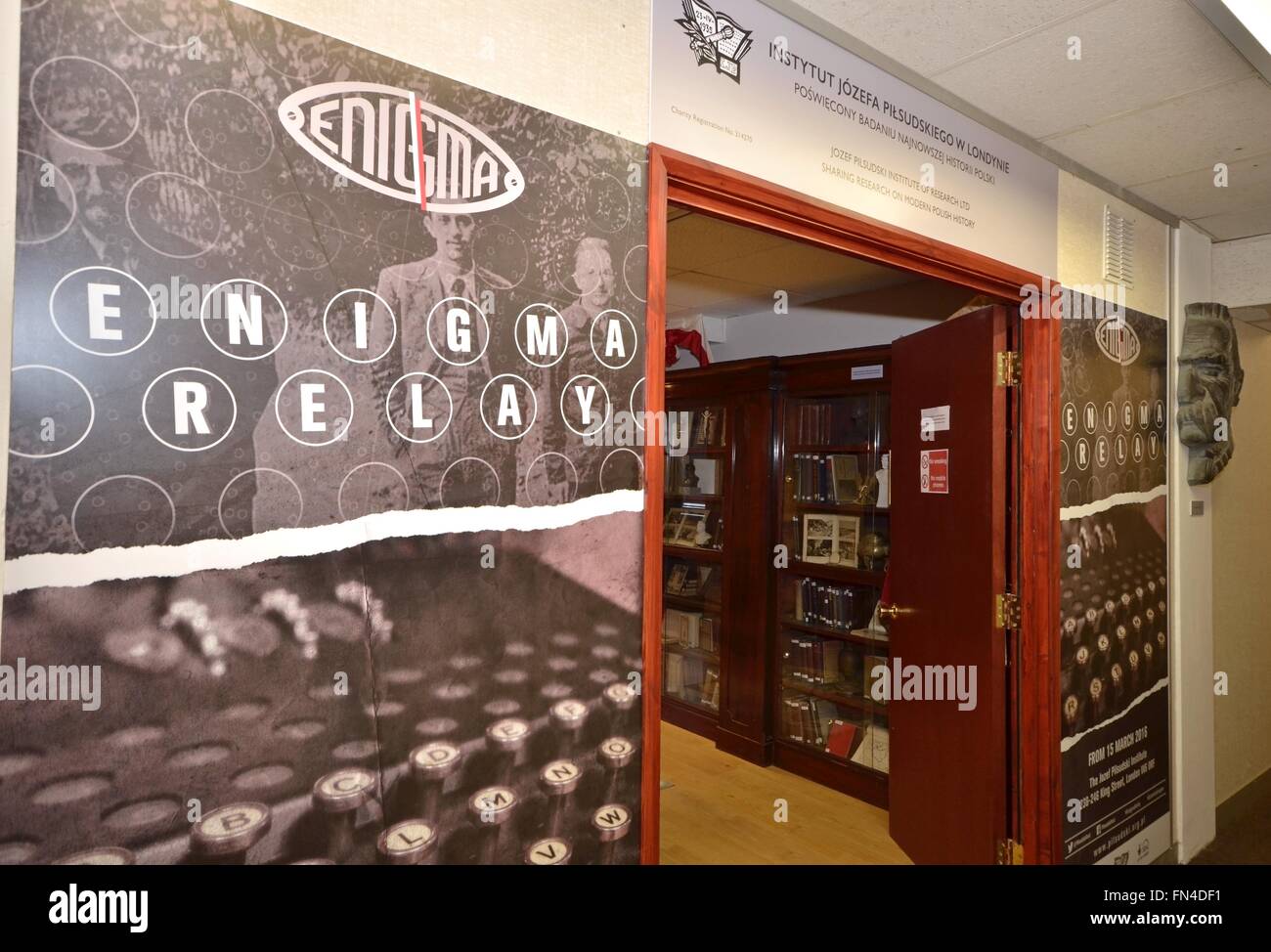 Polish codebreakers 'cracked Enigma before Alan Turing' Diplomats say ...