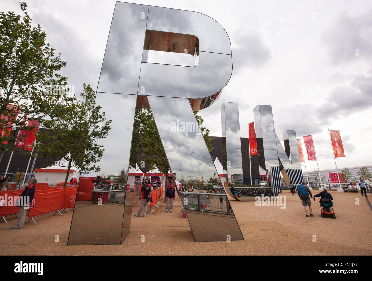Europe run statue design art sculpture at paralympics hi-res stock ...