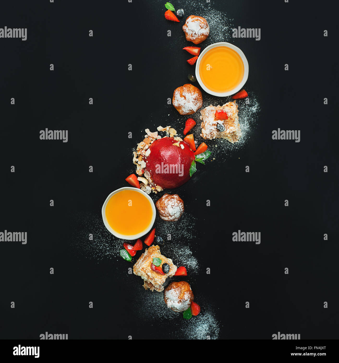 Sushi plating hi-res stock photography and images - Alamy