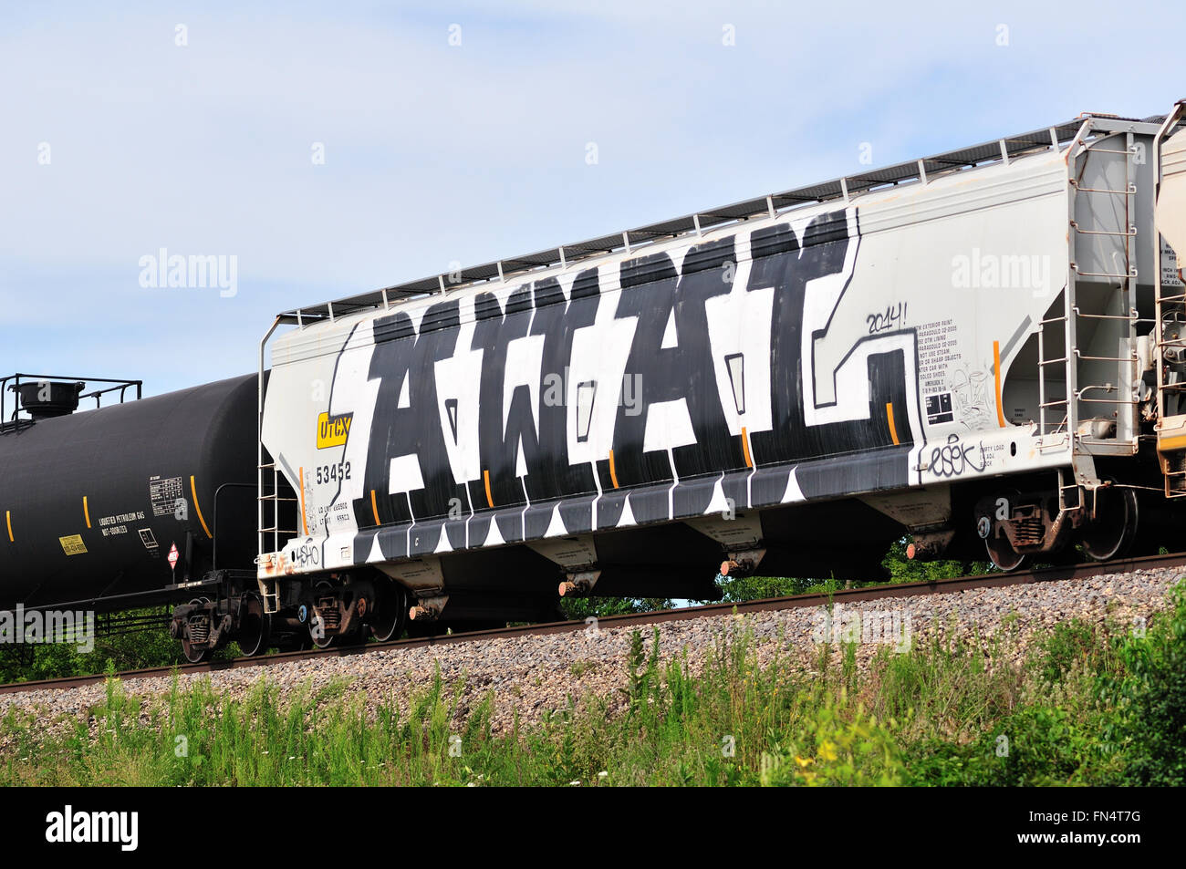 Elevated freight railway hi-res stock photography and images - Alamy