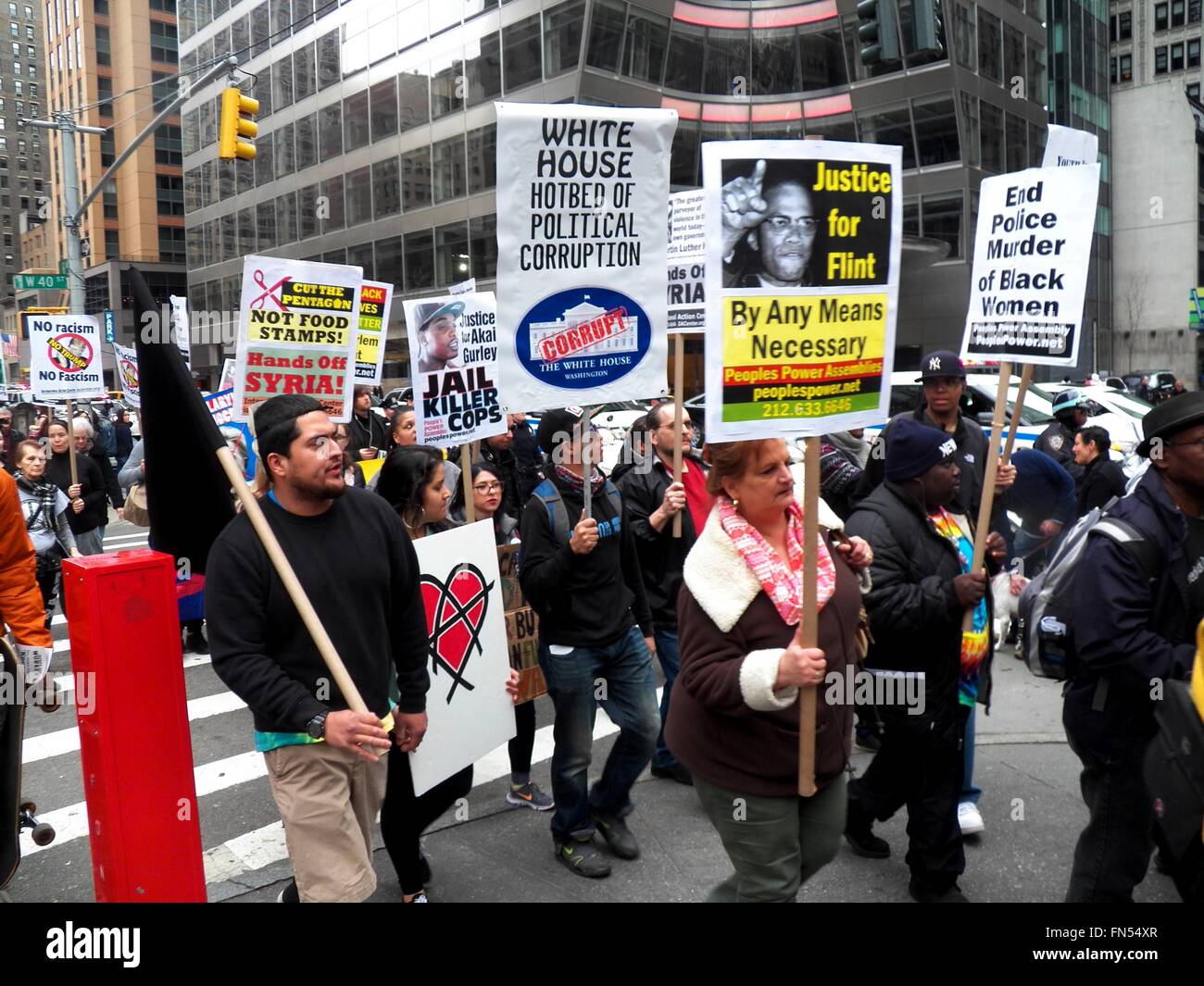 New york city peace rally hi-res stock photography and images - Alamy