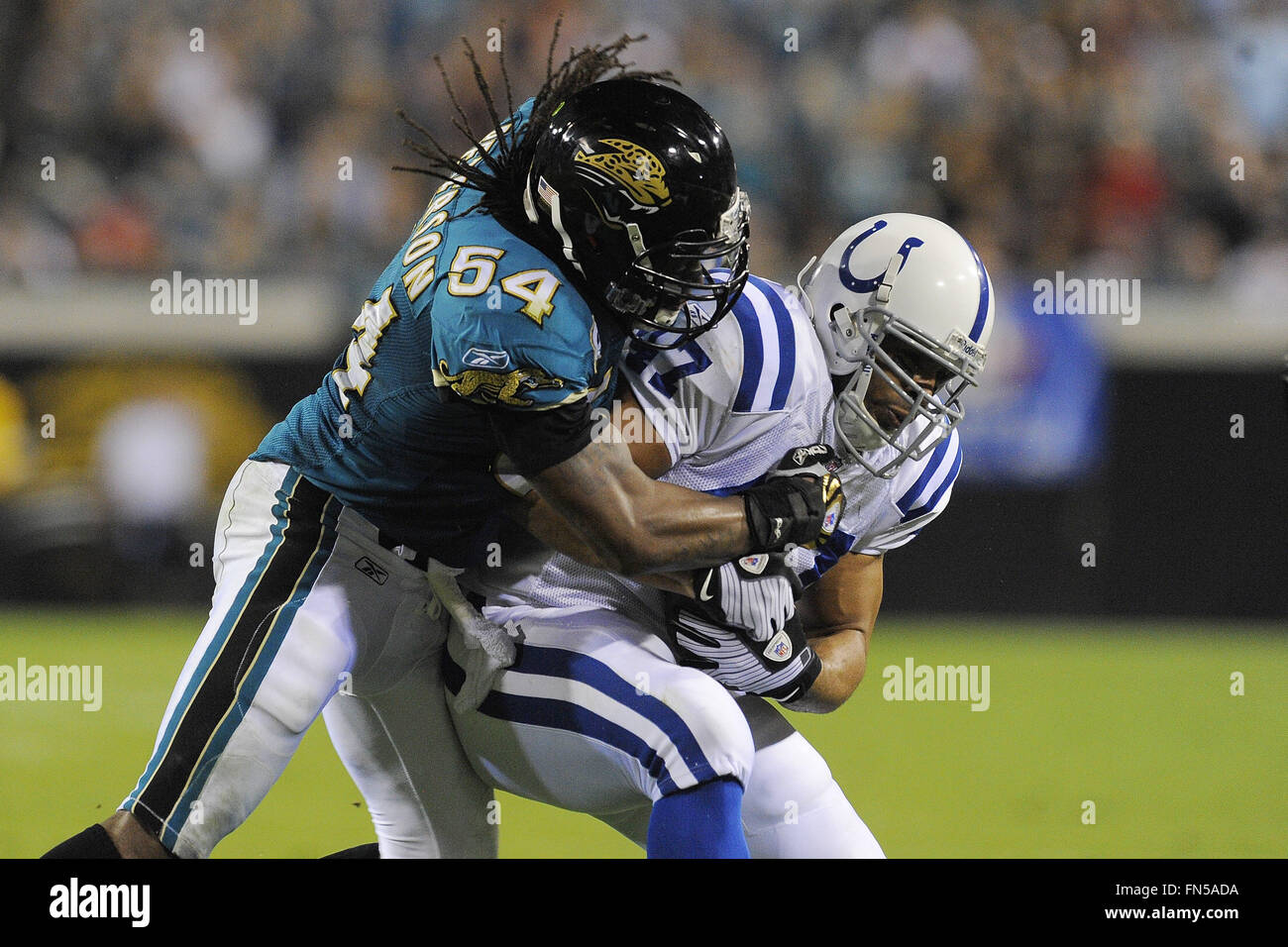 Indianapolis colts linebacker mike peterson hi-res stock photography ...