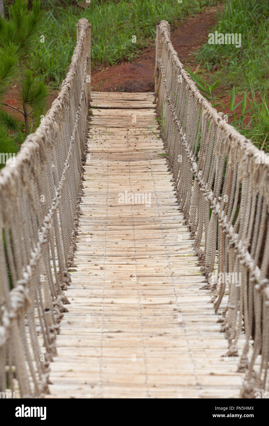 Hanging bamboo bridge hi-res stock photography and images - Alamy