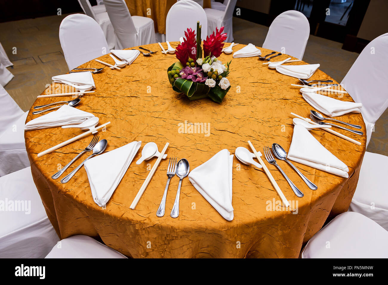 Generic restaurant interior hi-res stock photography and images - Alamy