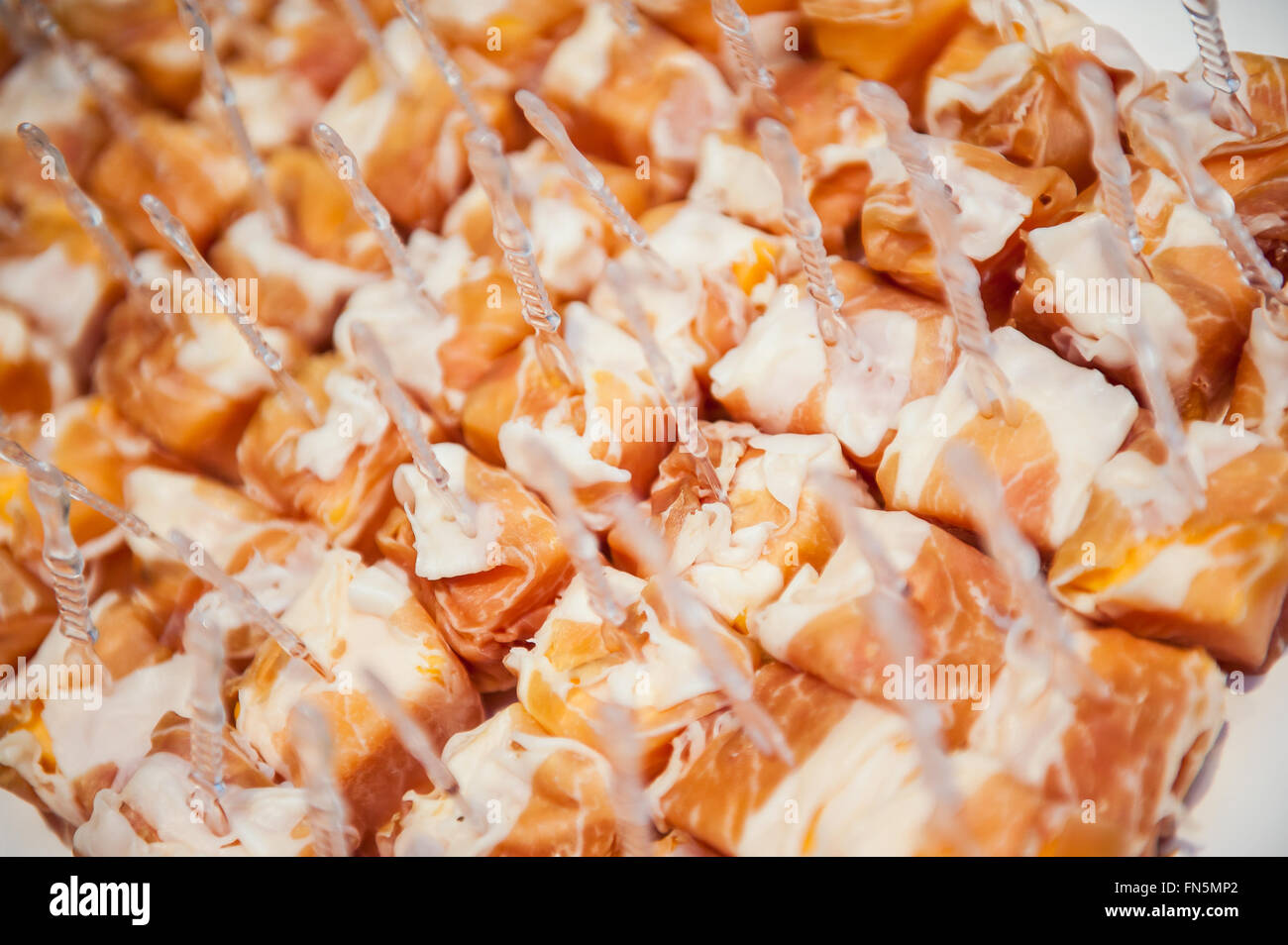 Closeup of meat chunks served in bite sizes Stock Photo - Alamy