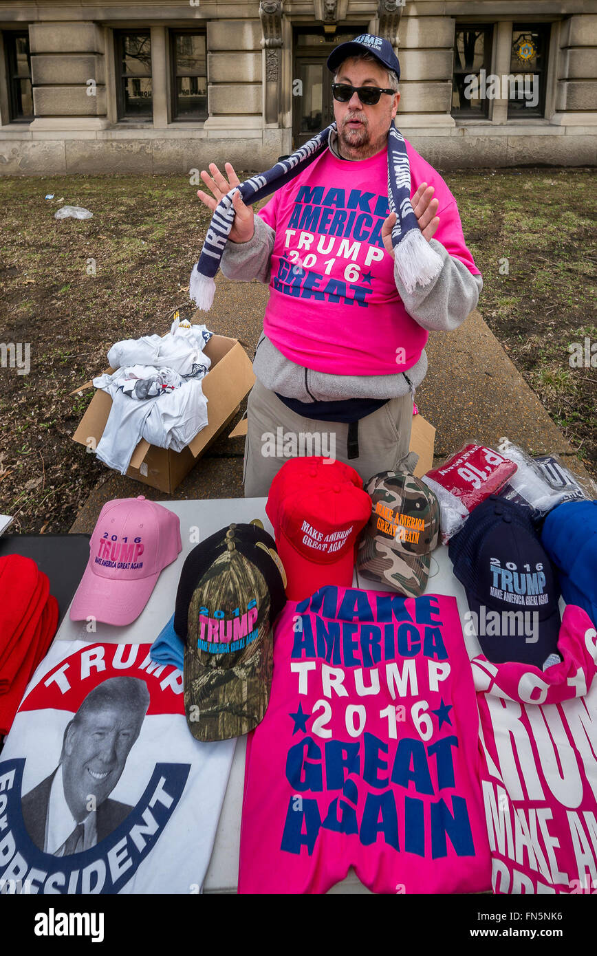Donald trump merchandise 2016 hi-res stock photography and images - Alamy