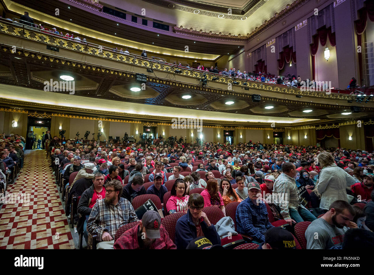 Saint Louis, Missouri, USA. 11th Mar, 2016. Donald Trump supporters ...