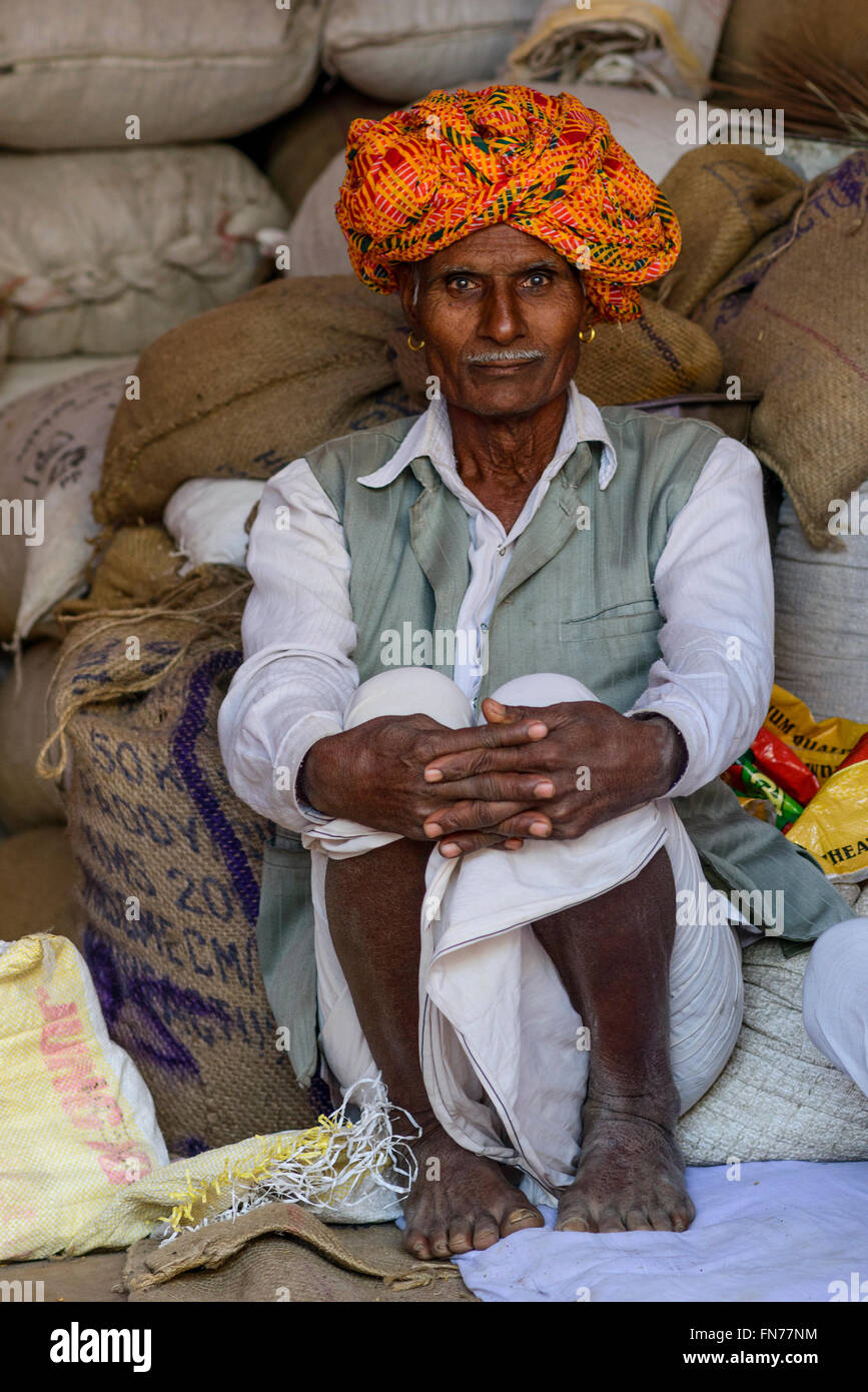 India earing portrait hi-res stock photography and images - Alamy