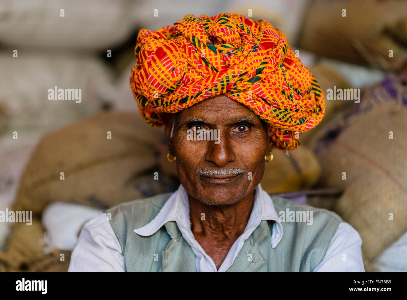 India earing portrait hi-res stock photography and images - Alamy