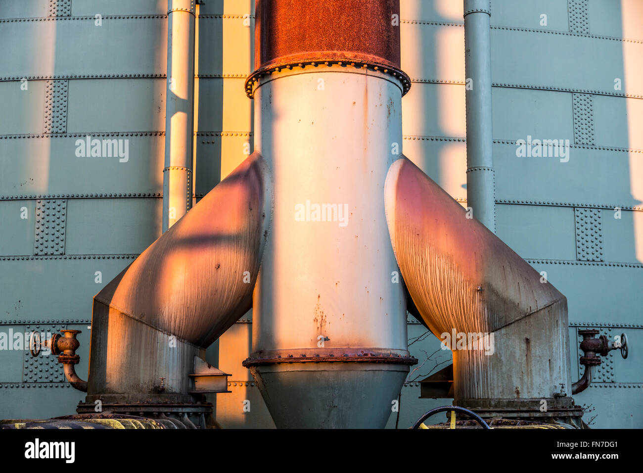Old steelworks site hi-res stock photography and images - Alamy