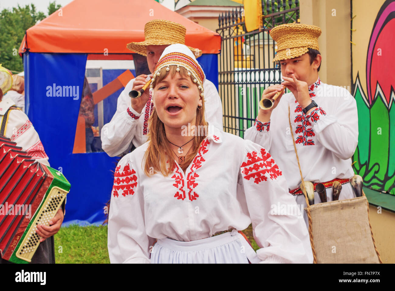 The folklore group dance and sing on street in Vitebsk Stock Photo - Alamy