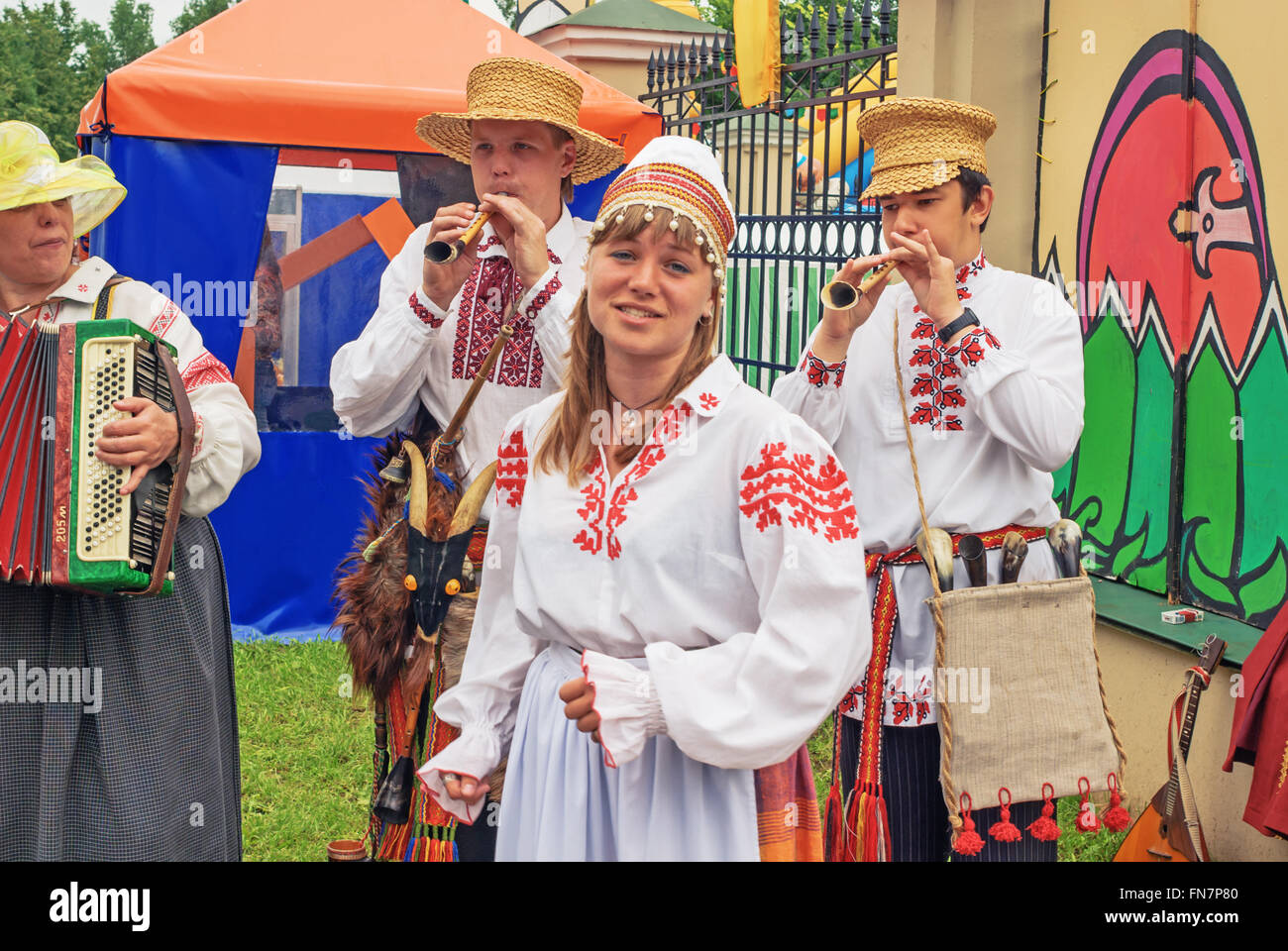 The folklore group dance and sing on street in Vitebsk Stock Photo - Alamy