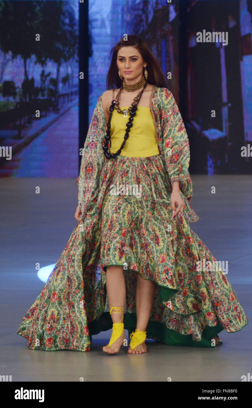 Pakistani model hi-res stock photography and images - Alamy