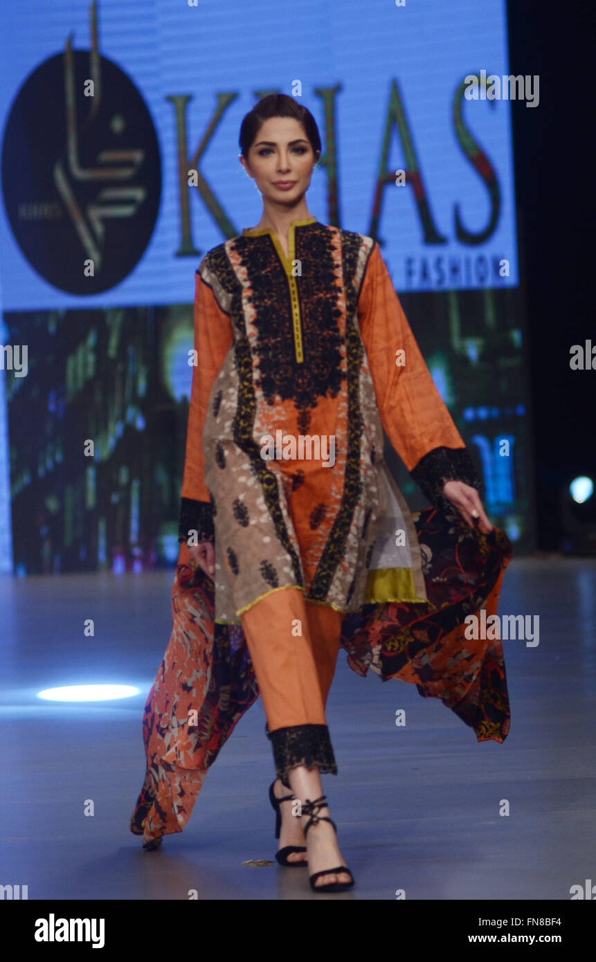 Khaadi hi-res stock photography and images - Alamy
