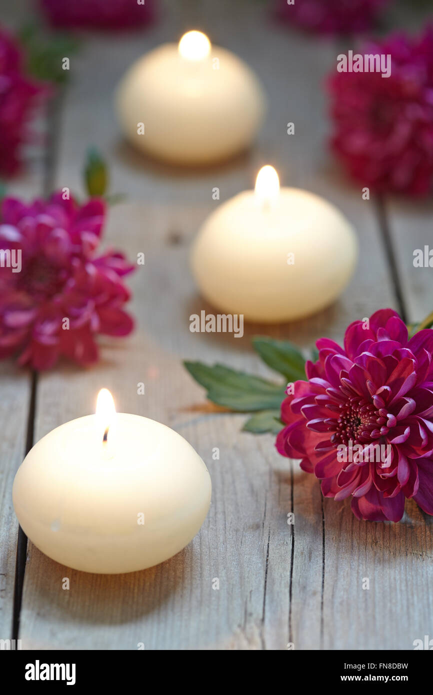 Spa theme with candles and flowers Stock Photo - Alamy