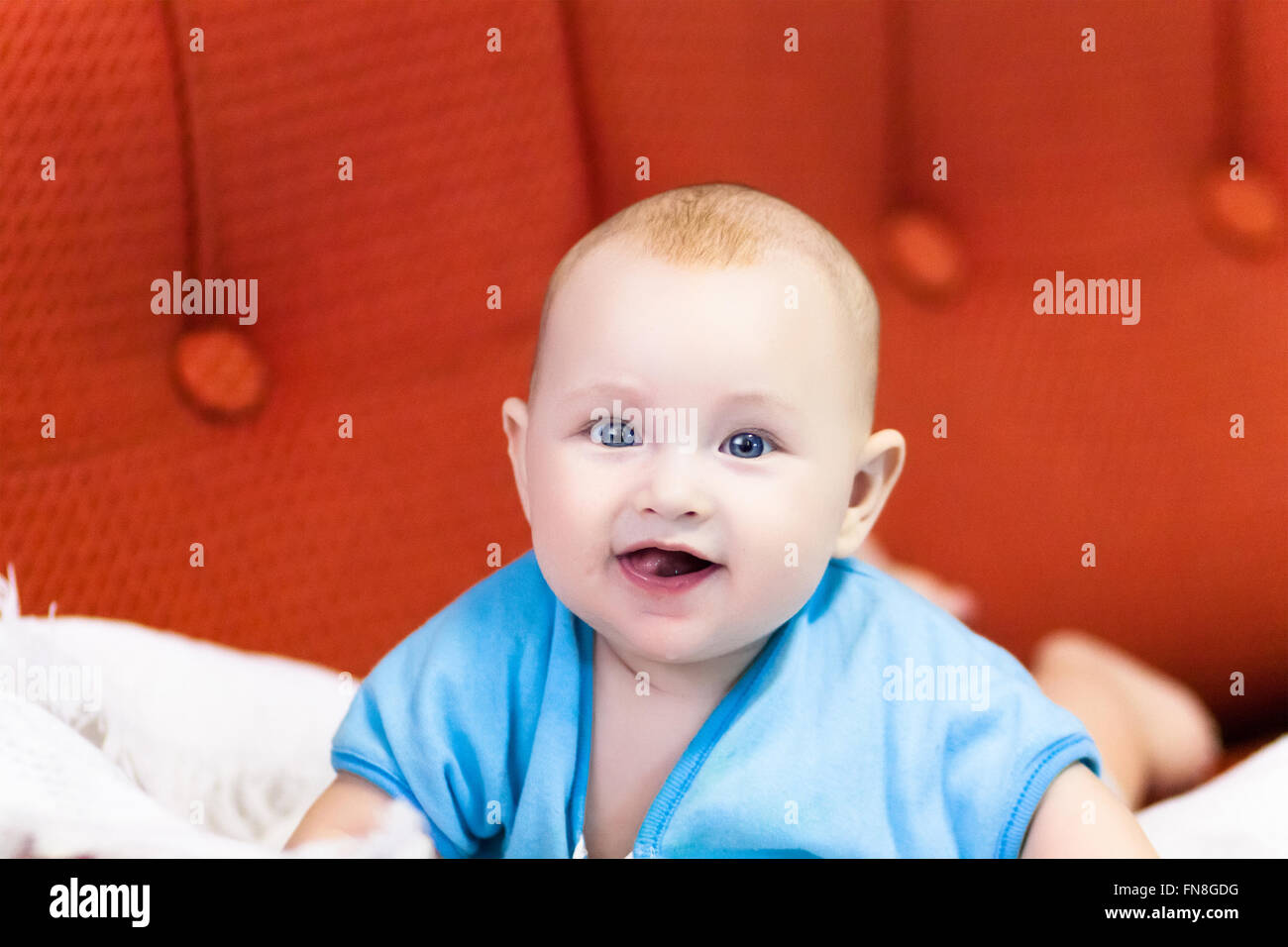little boy smiling Stock Photo - Alamy
