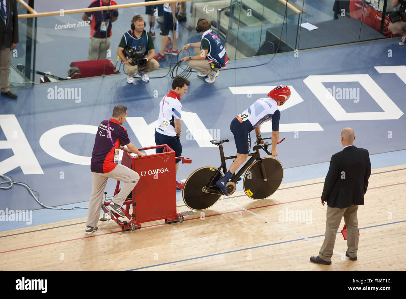 British athlete,Welsh Mark Colbourne wins gold medal and world record ...