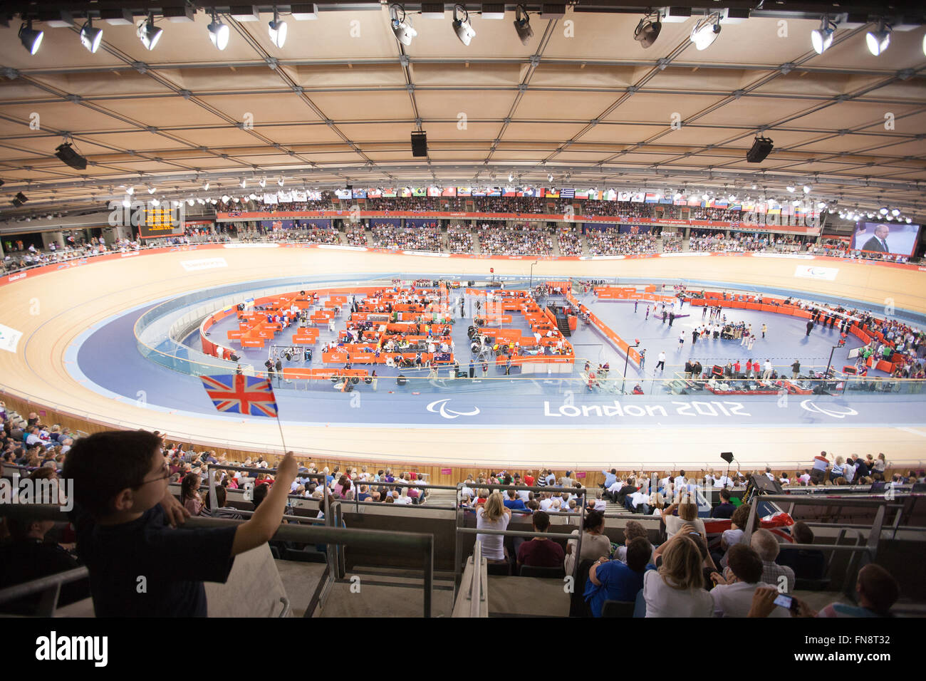 Olympic velodrome london interior hi-res stock photography and images ...