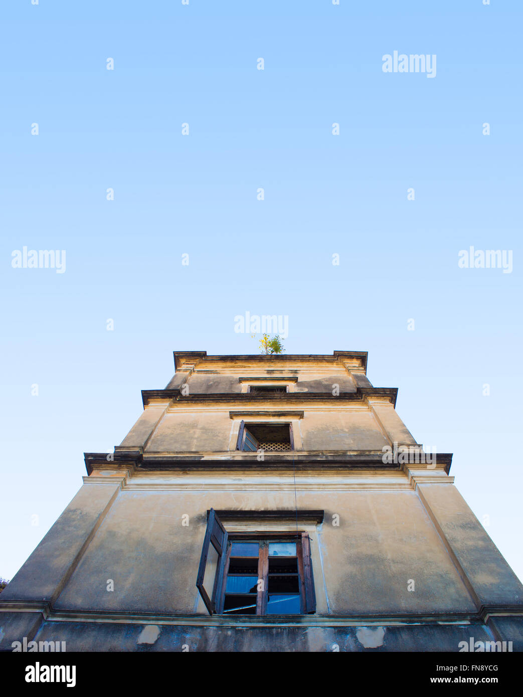 The old Antique building vintage Stock Photo - Alamy