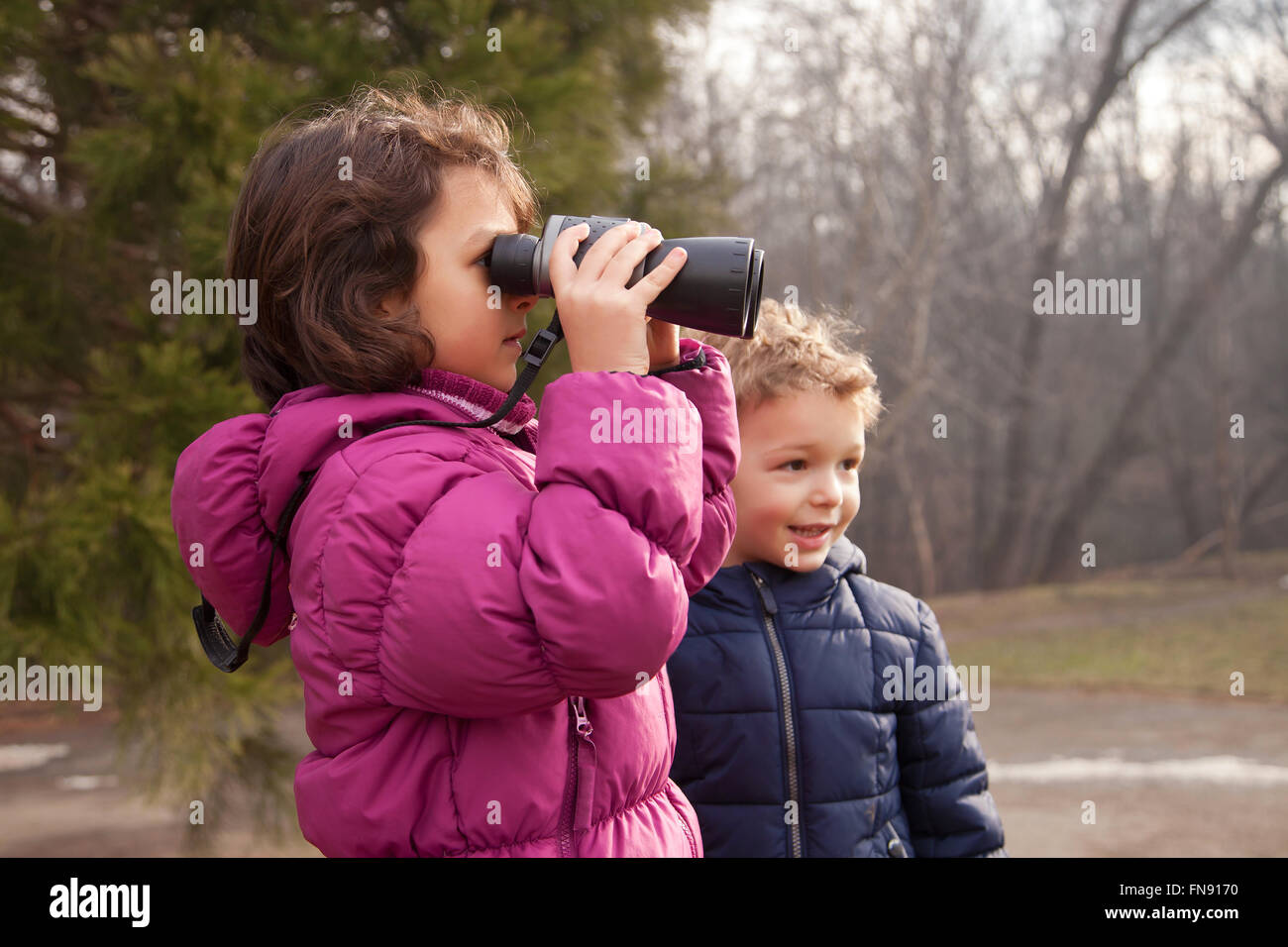 Child binoculars girls hi-res stock photography and images - Alamy