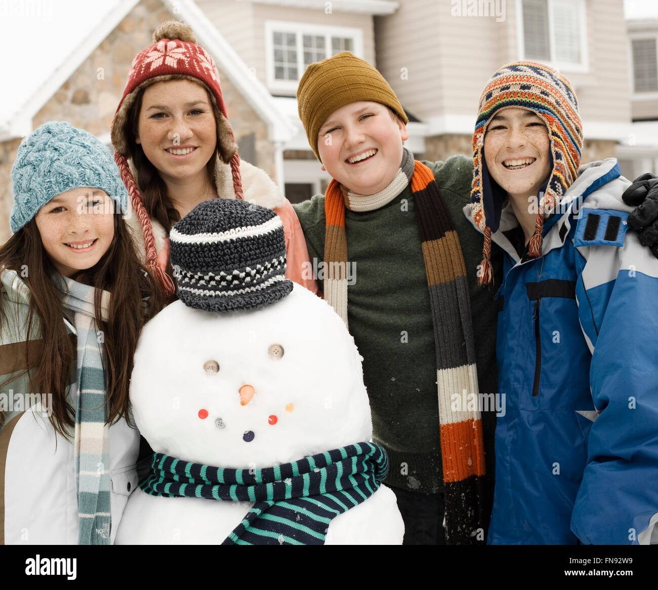 Children wearing winter clothing hi-res stock photography and images ...