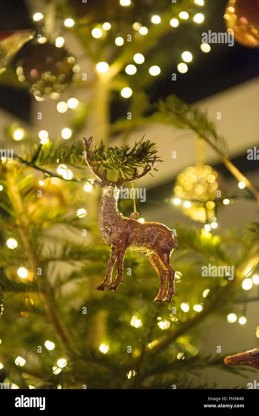 Real christmas tree hi-res stock photography and images - Alamy