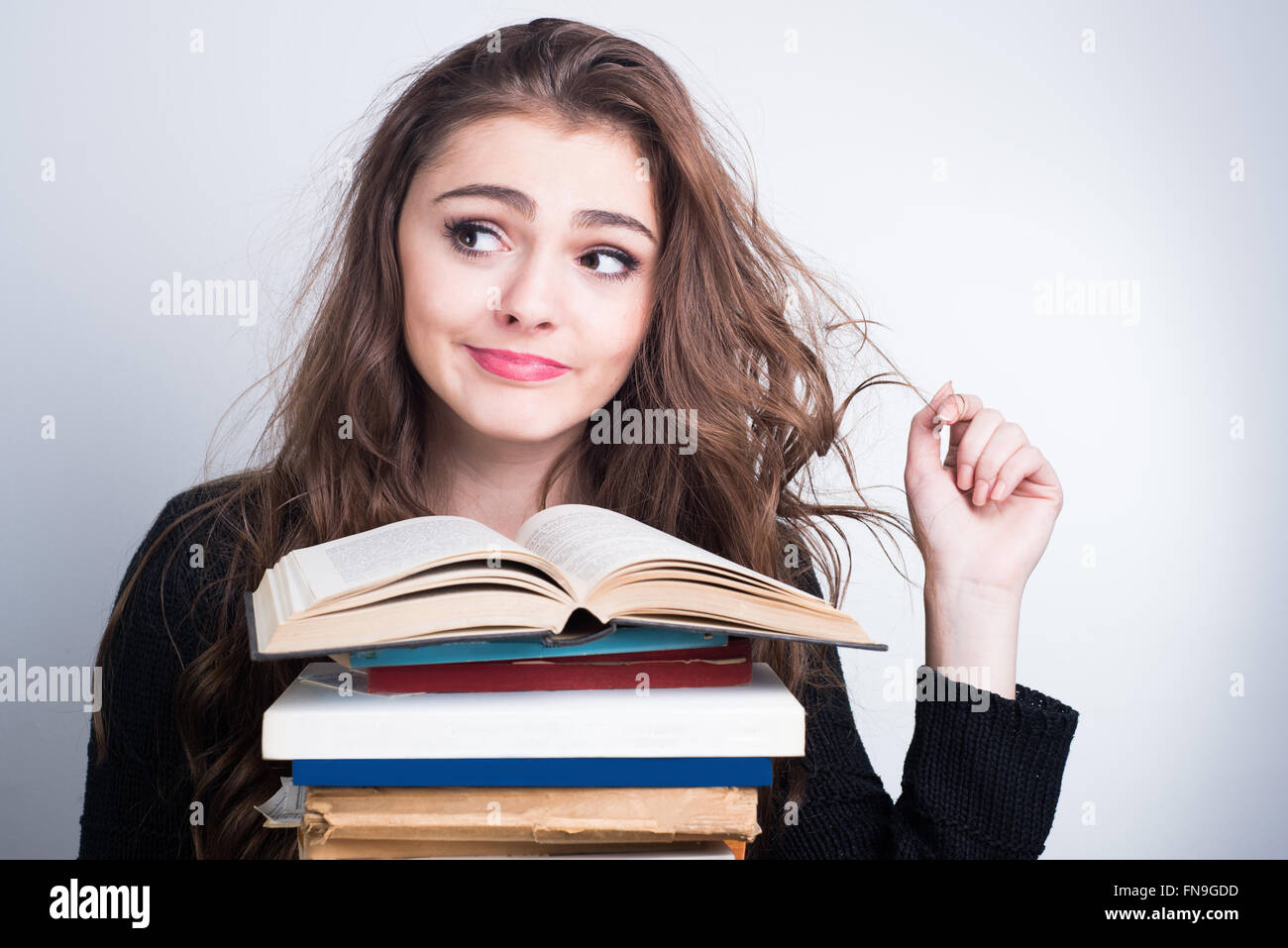 Woman reading books hi-res stock photography and images - Alamy