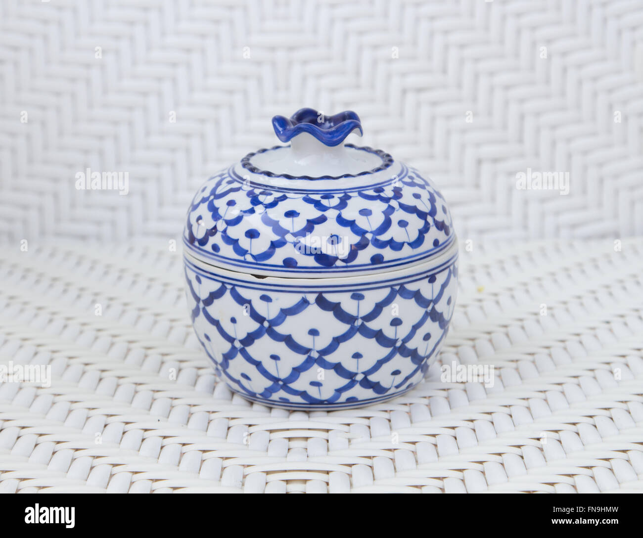 Benjarong hi-res stock photography and images - Alamy