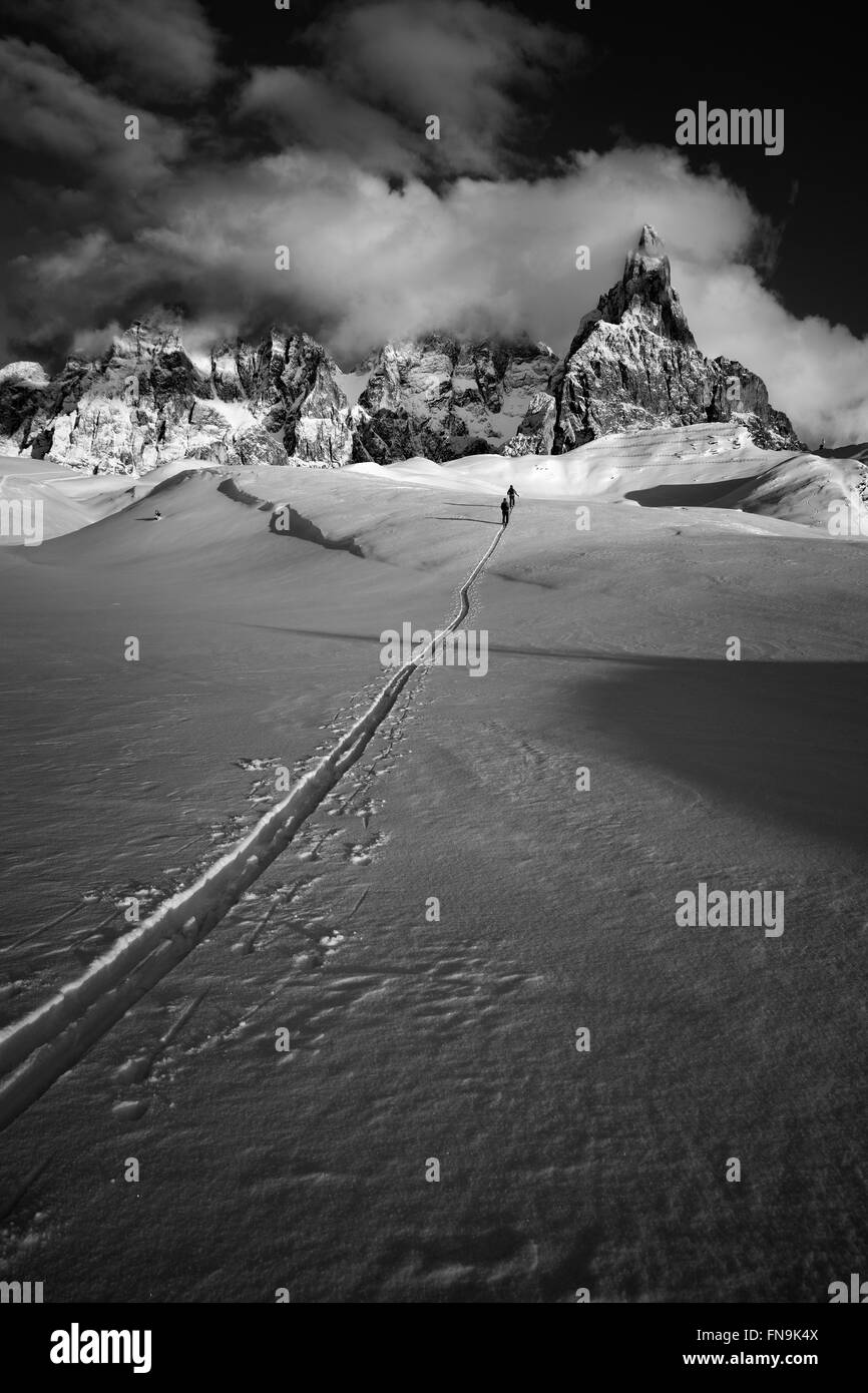 59 45 Black and White Stock Photos & Images - Alamy