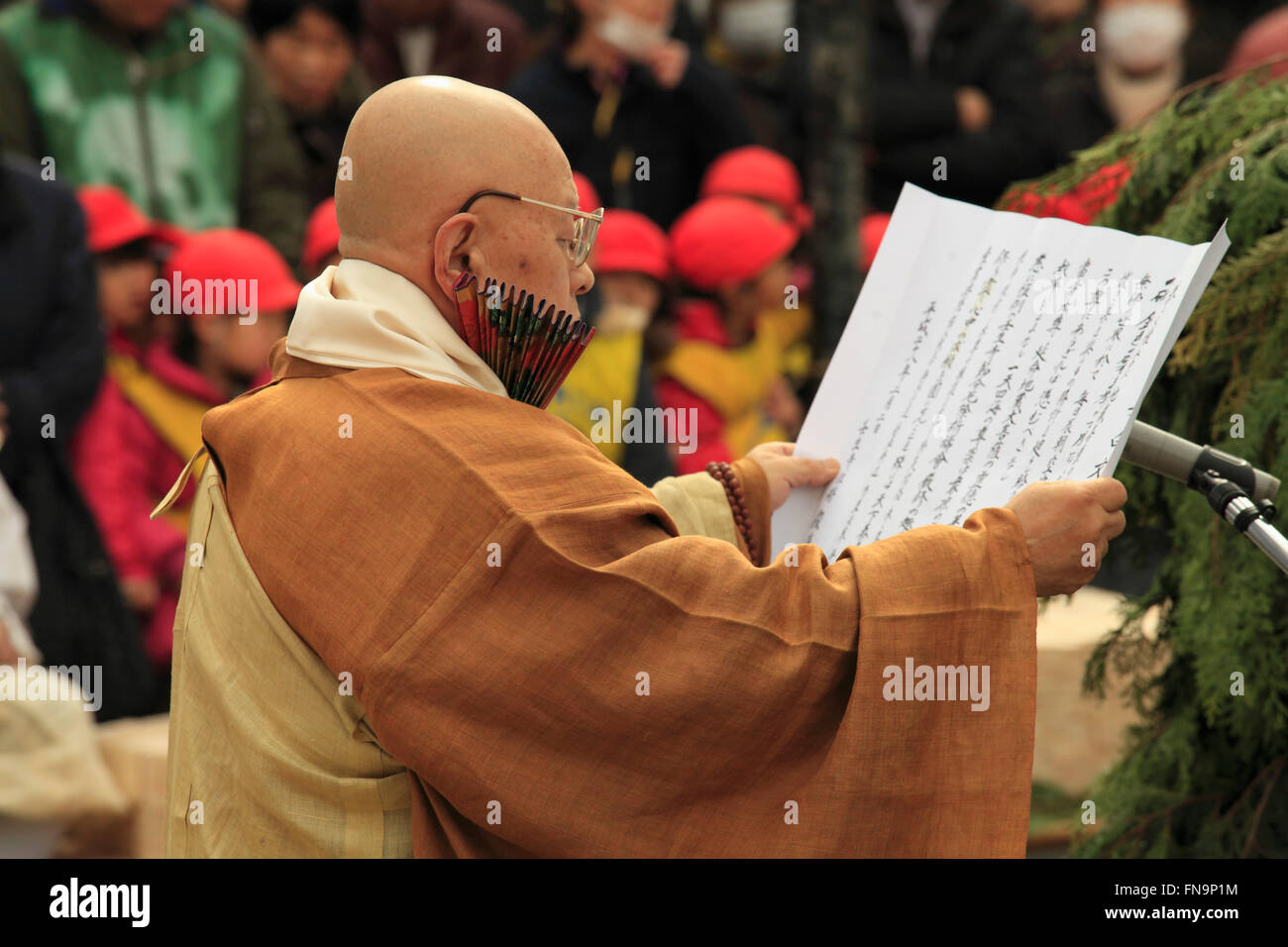 Buddhist priest hi-res stock photography and images - Alamy
