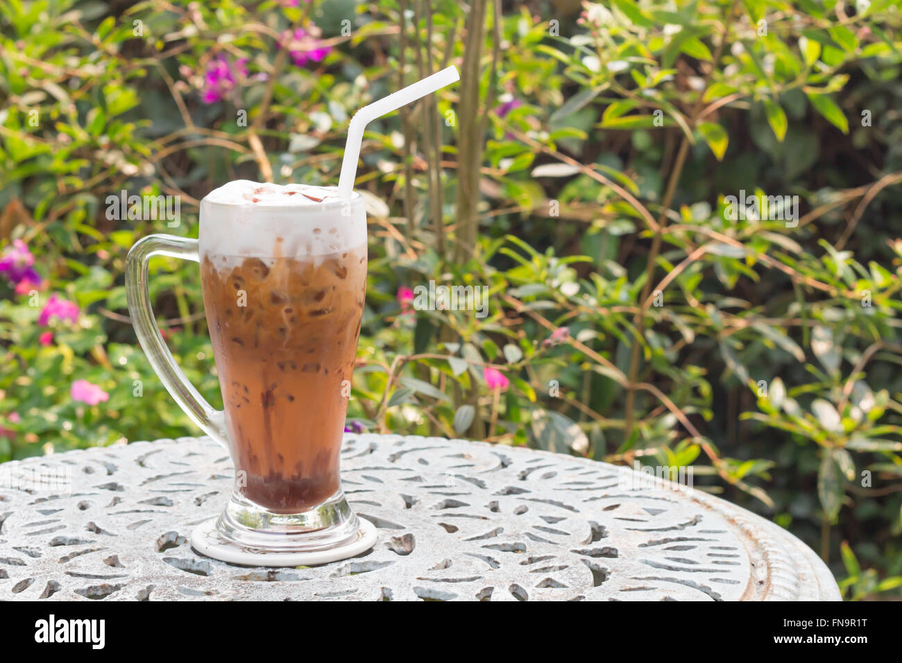 Cafe ice coffee hi-res stock photography and images - Alamy