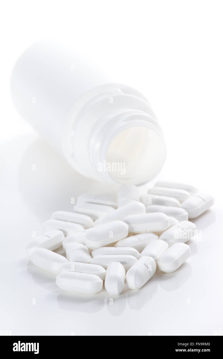 Three large pills hi-res stock photography and images - Alamy