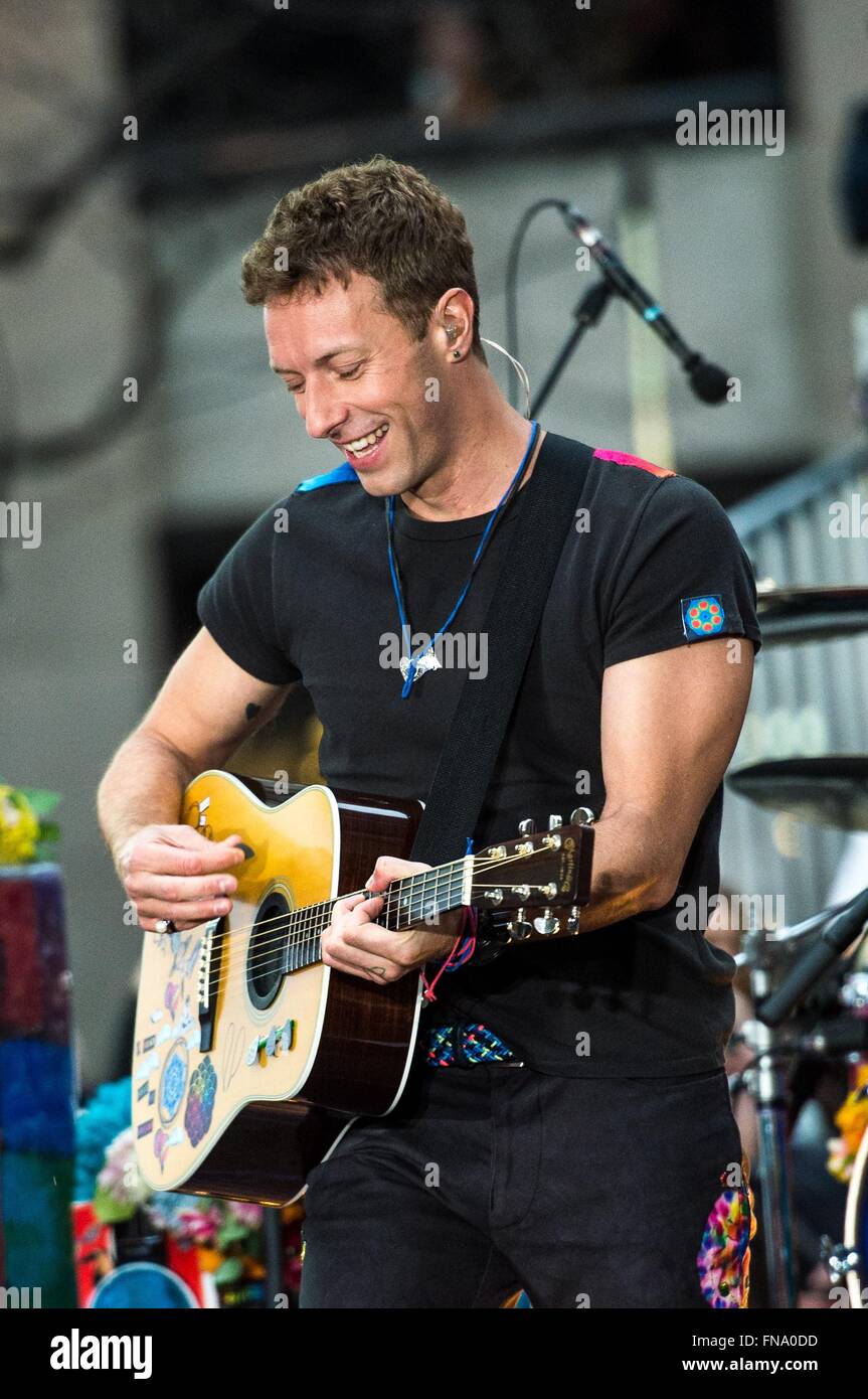 New York, NY, USA. 14th Mar, 2016. Chris Martin on stage for NBC Today ...