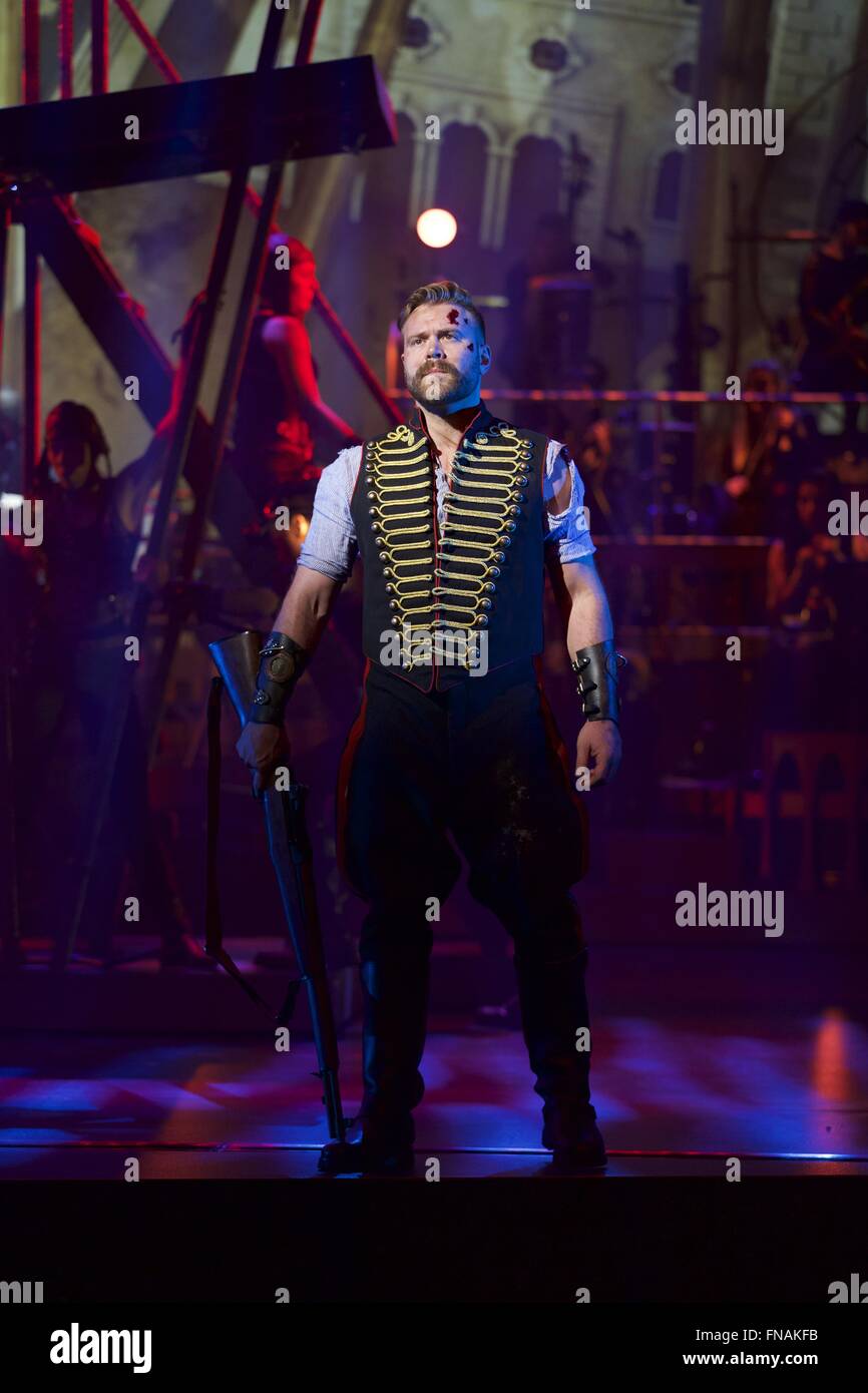 Jeff Waynes Musical Version Of The War Of The Worldss Photo Call ...