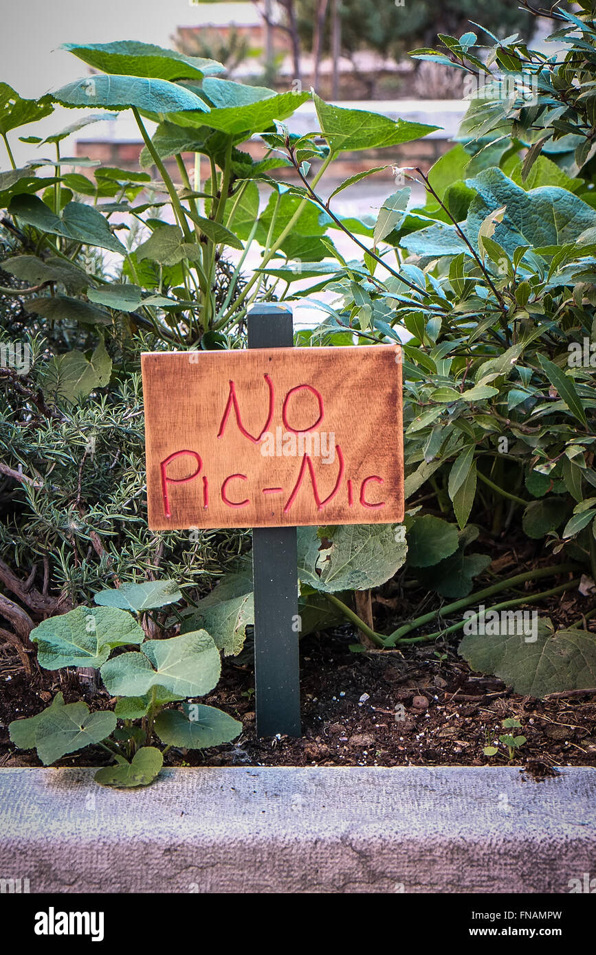 No Picnic Sign High Resolution Stock Photography and Images - Alamy
