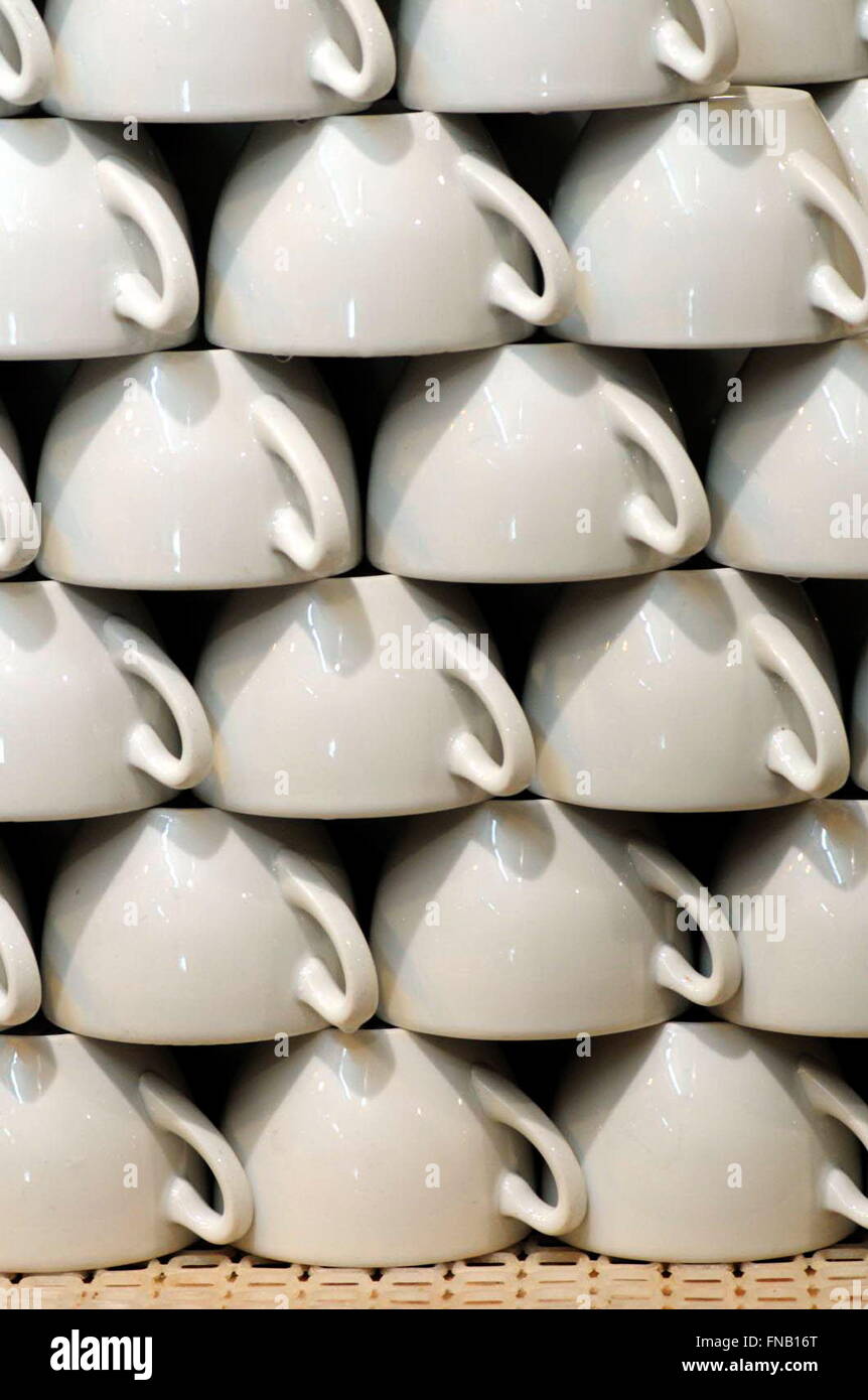 Piles up cups hi-res stock photography and images - Alamy