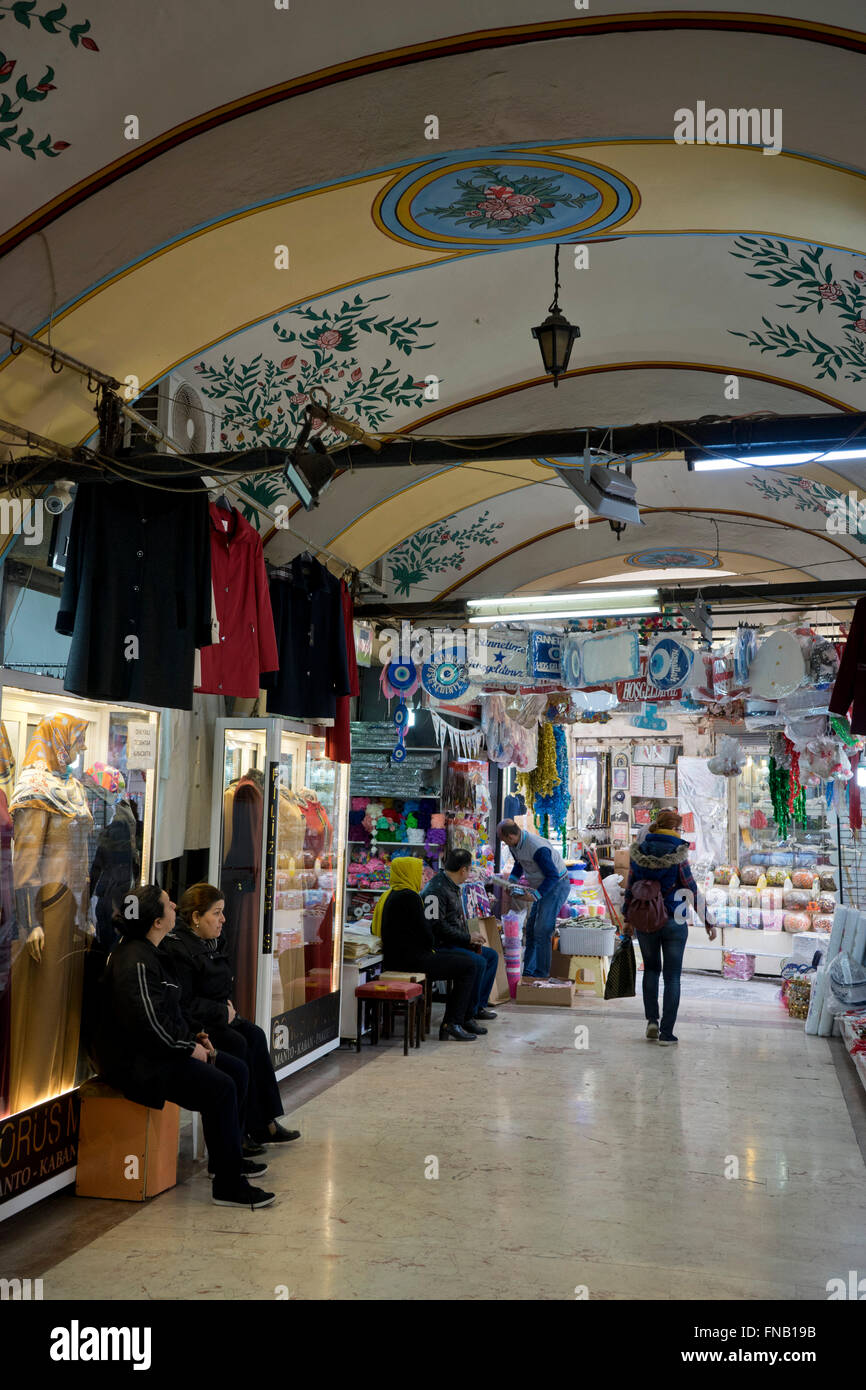 Izmir bazaar hi-res stock photography and images - Alamy