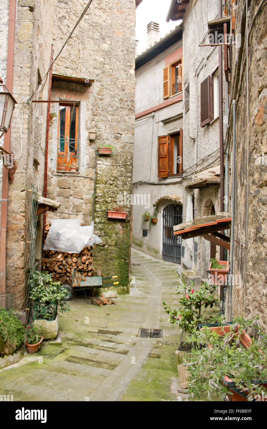 Calcata's medieval alleway in winter Stock Photo - Alamy