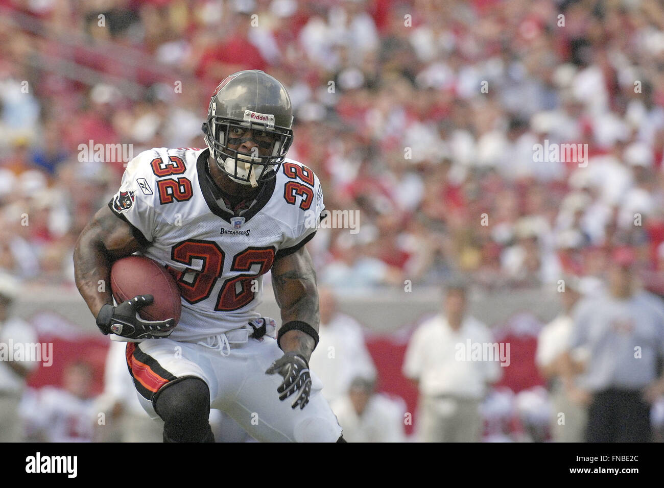 Game 16 of 141 jpg hi-res stock photography and images - Alamy