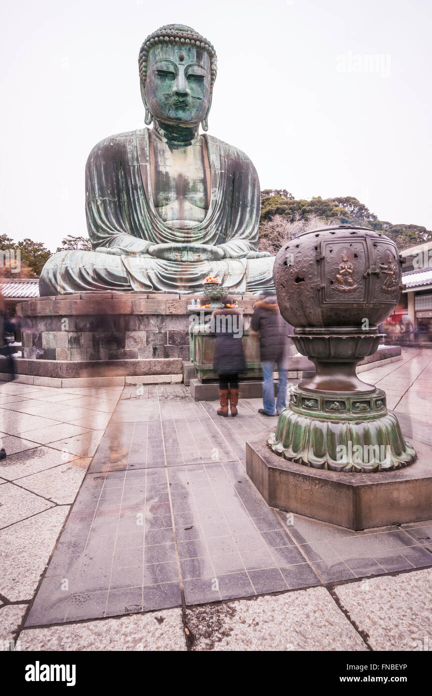 Monumental outdoor bronze statue of amida buddha hi-res stock ...