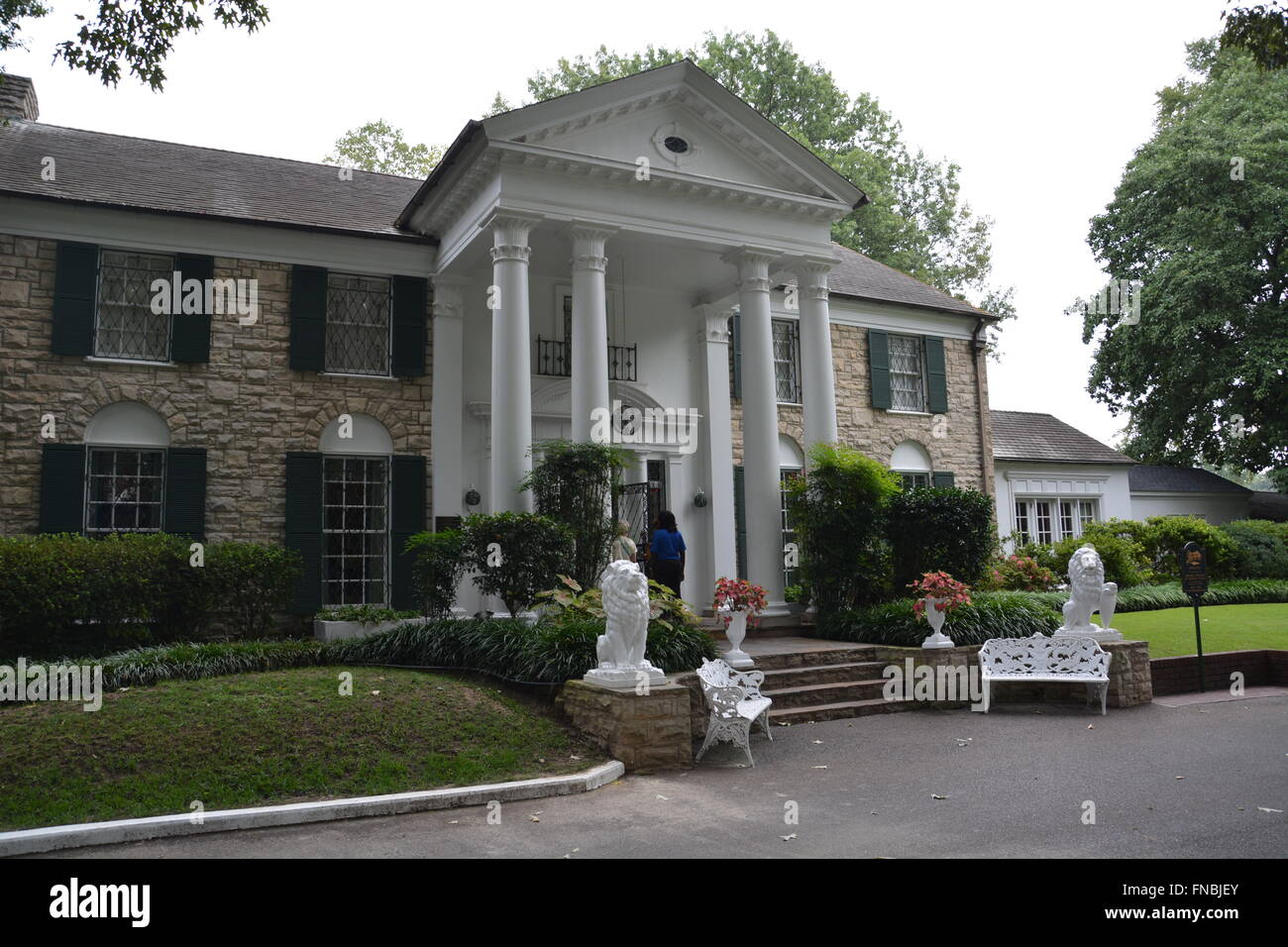 Elvis presley's graceland hi-res stock photography and images - Alamy
