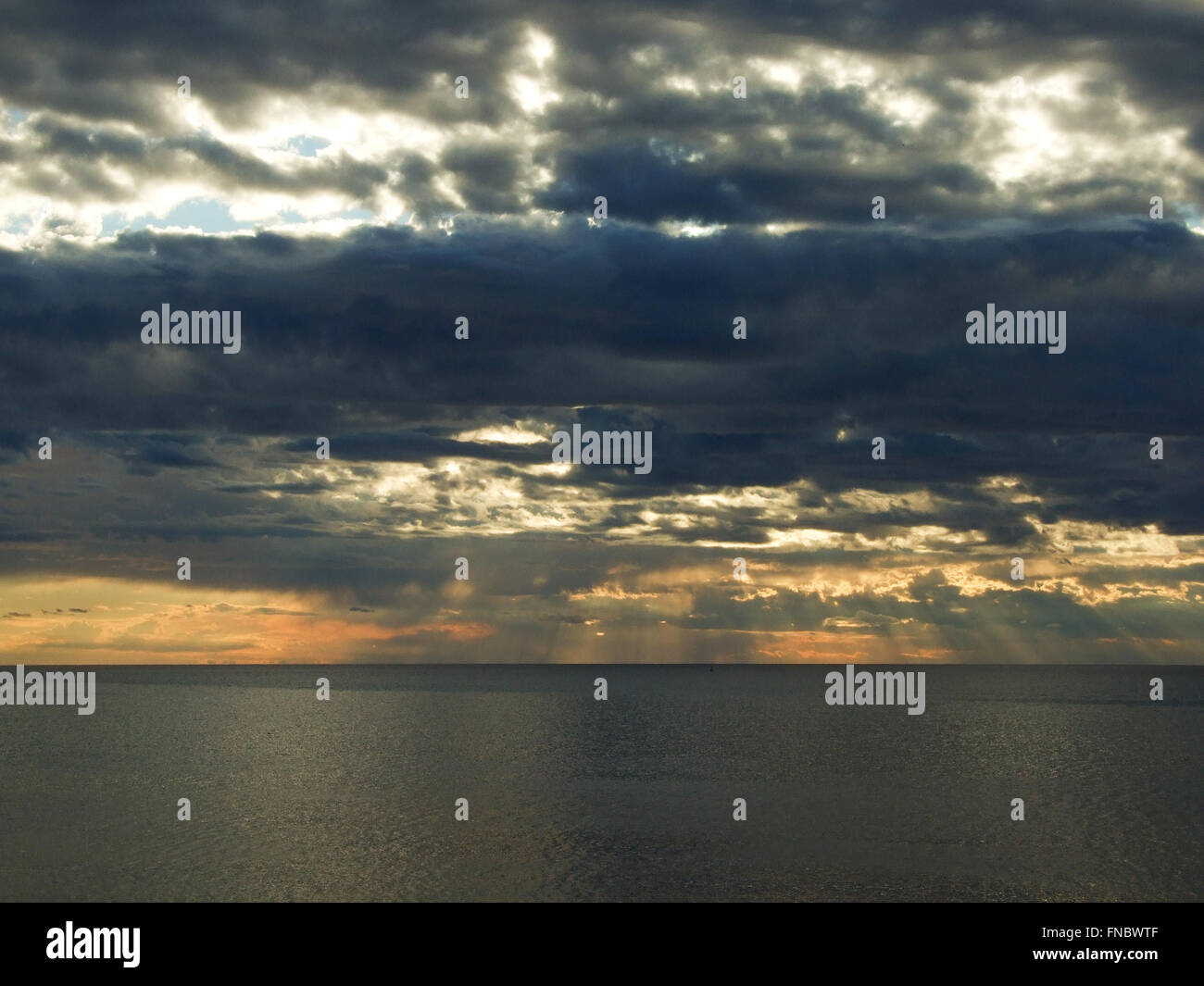 Ocean waves bright sunset hi-res stock photography and images - Alamy
