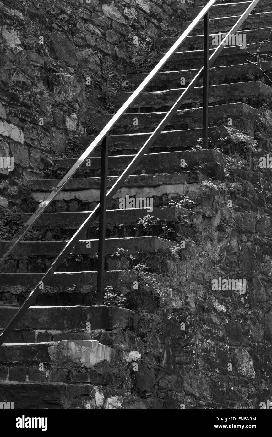 Stone steps and handrail hi-res stock photography and images - Alamy