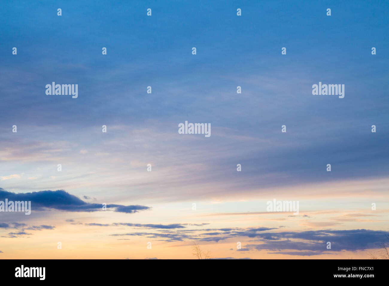 Beautiful coloured sky hi-res stock photography and images - Alamy