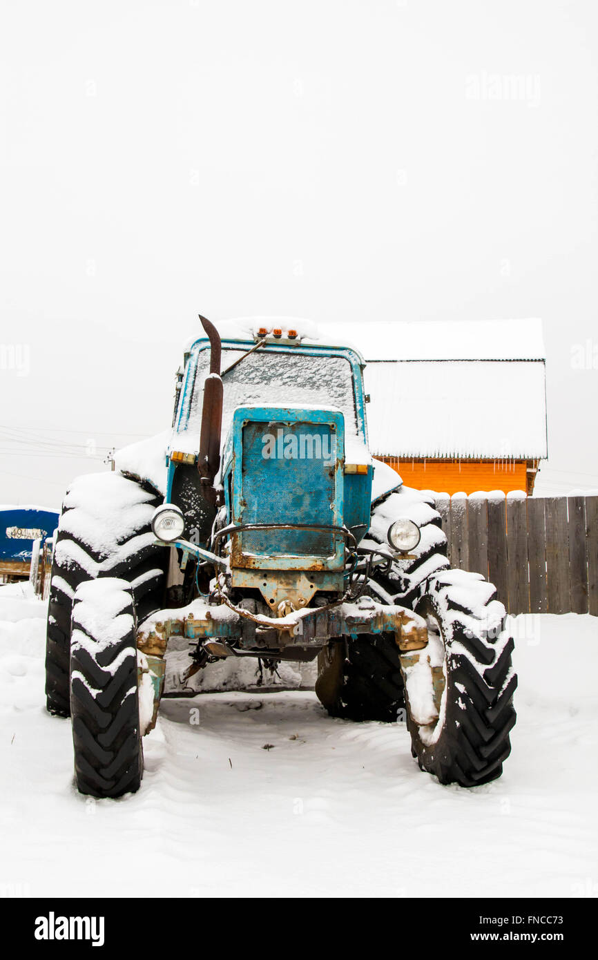 Vehicle tractor hi-res stock photography and images - Alamy