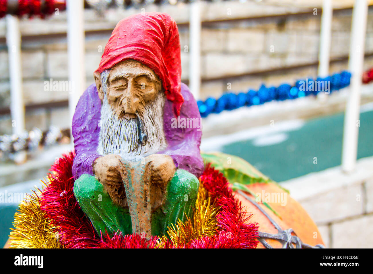 Old gnome hi-res stock photography and images - Alamy