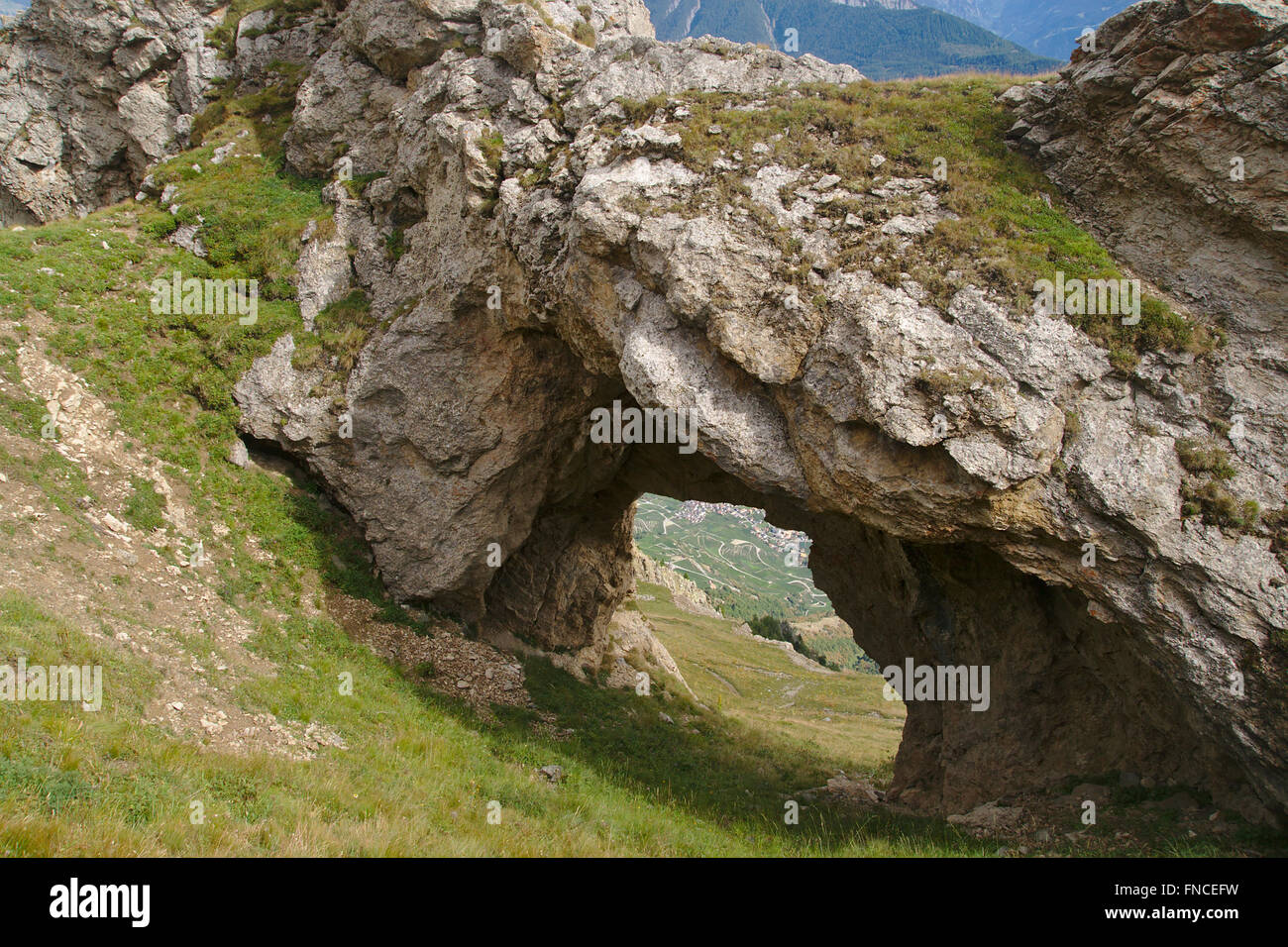 Rock dolomite hi-res stock photography and images - Alamy